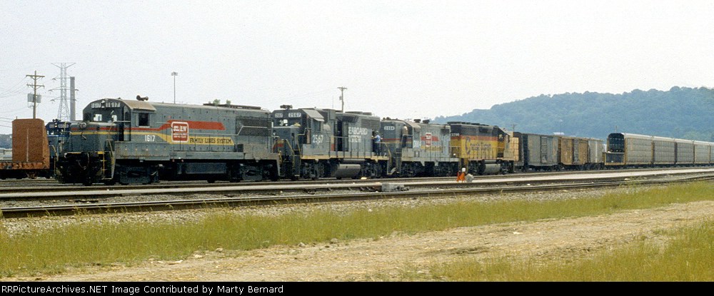 SBD 1617, CSX 2567 and 0884, and WM 3796